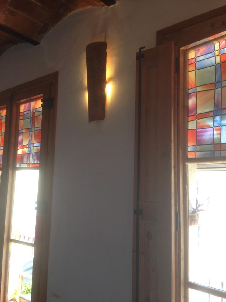 Smart Ways to Work Wall Lights Into Your Living Room