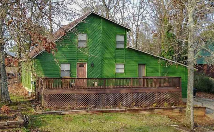 70's Shed Style Exterior Paint Color?