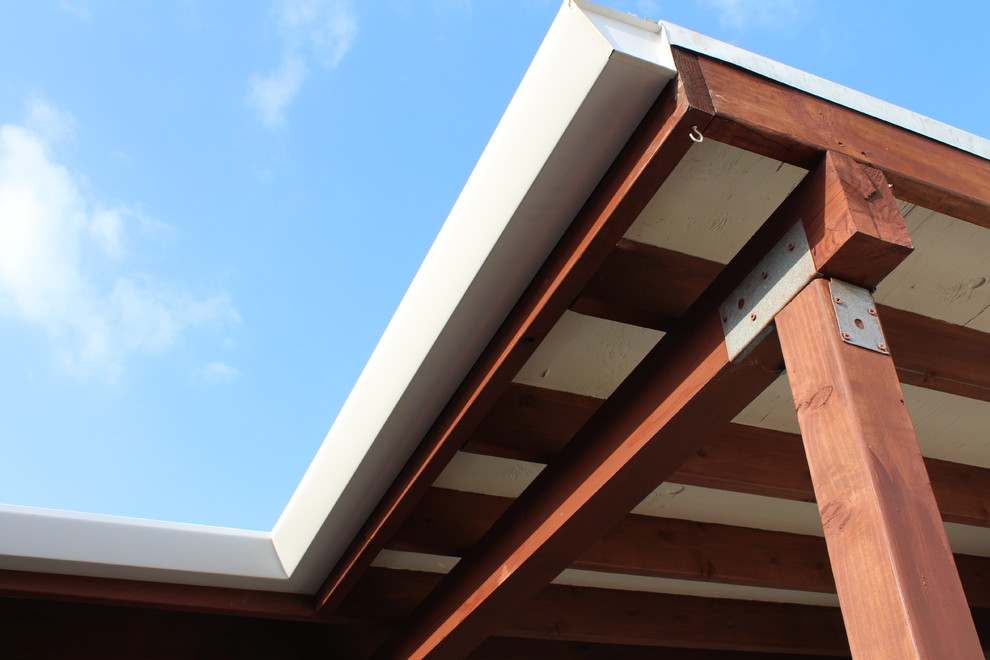 Satin White Aluminum Rain Gutter System in Mar Vista California ...