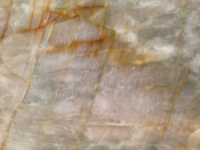Quartzite problem: it looks like the veins are 'smudged' HELP | Houzz Forum
