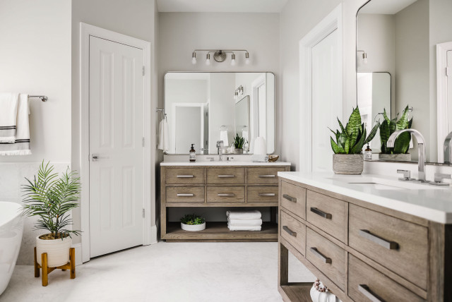 Bathroom of the Week: Save-and-Splurge Strategy for a Master Bath