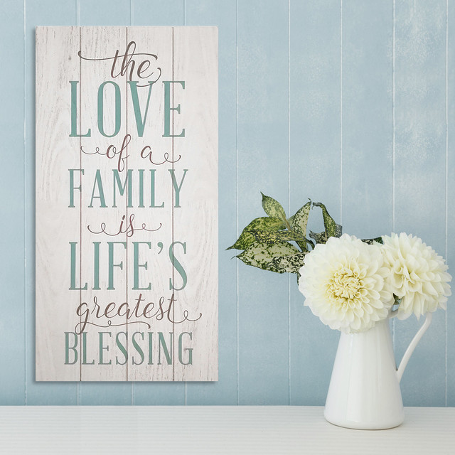 Stratton Home Decor "The love of a family is life's greatest blessing ...