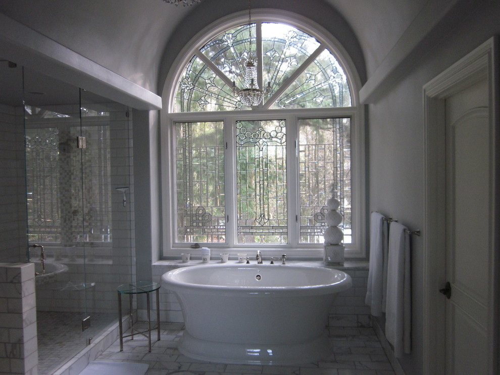 What window coverings for this master bath? Thanks in advance!