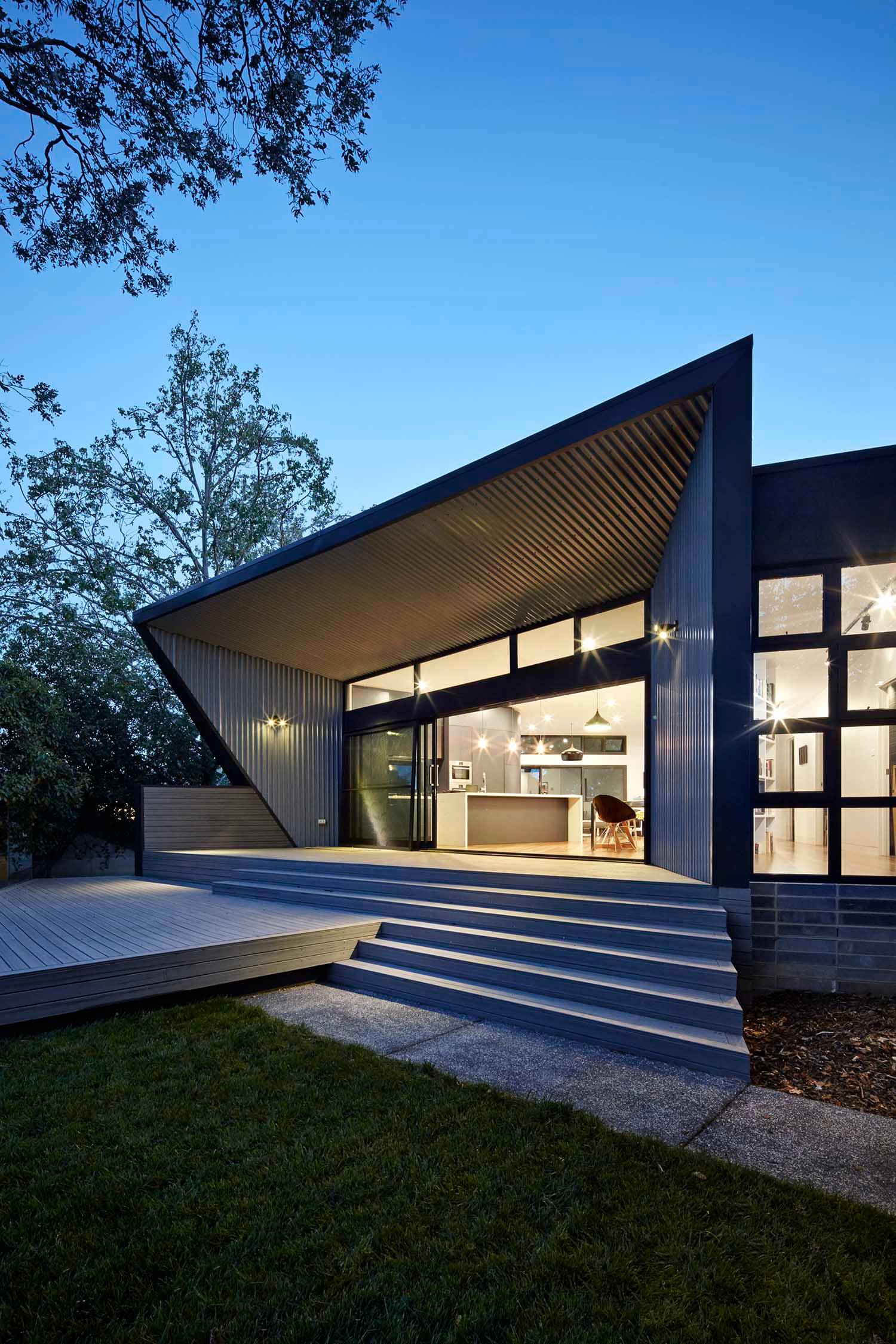 Colorbond Cladding COLORBOND Steel Kew Courtyard House, A Forever