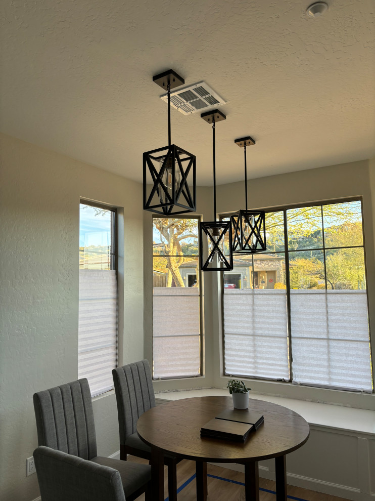 Height of pendant lights over dining table