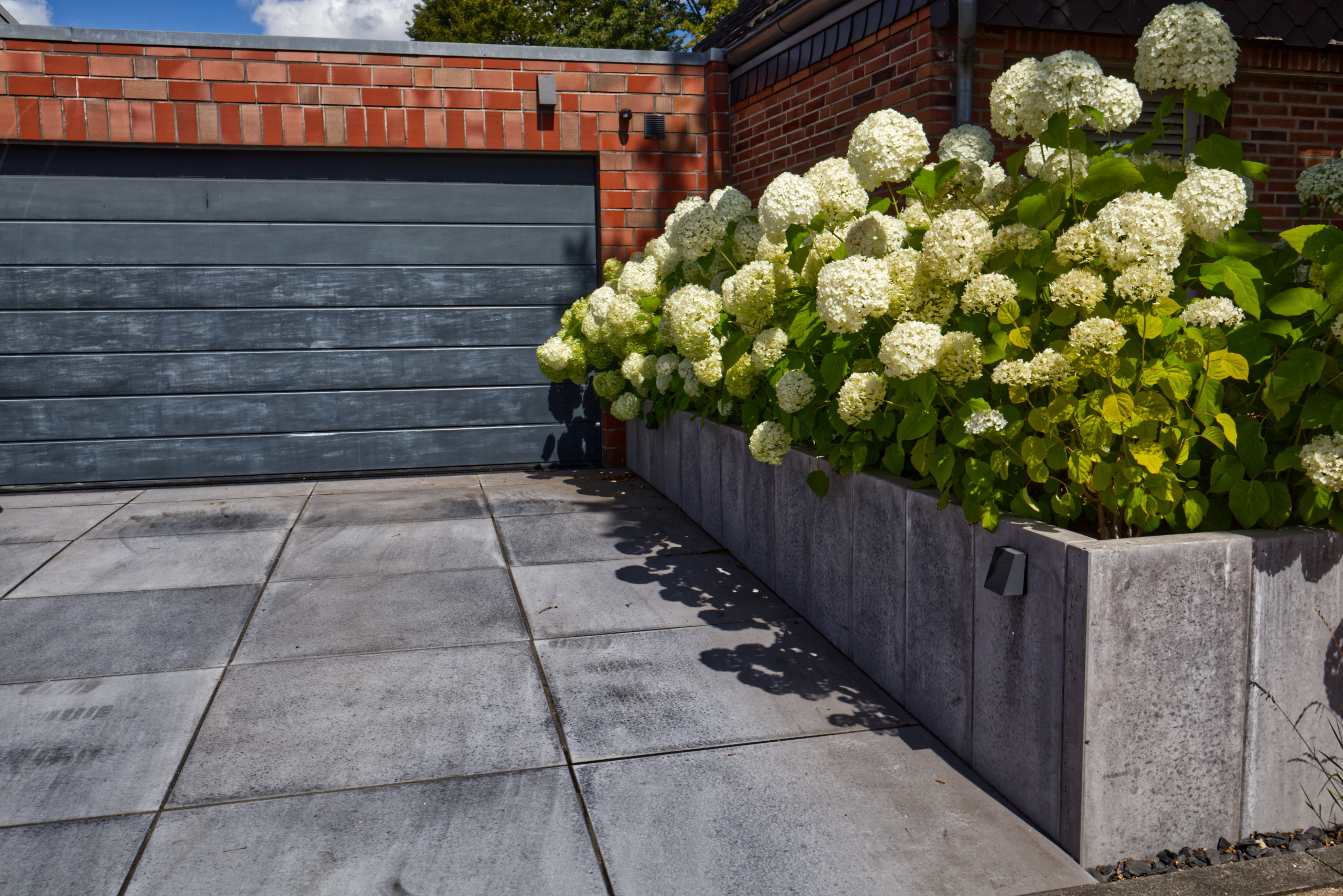 Raised Flower Bed Designs Driveway
