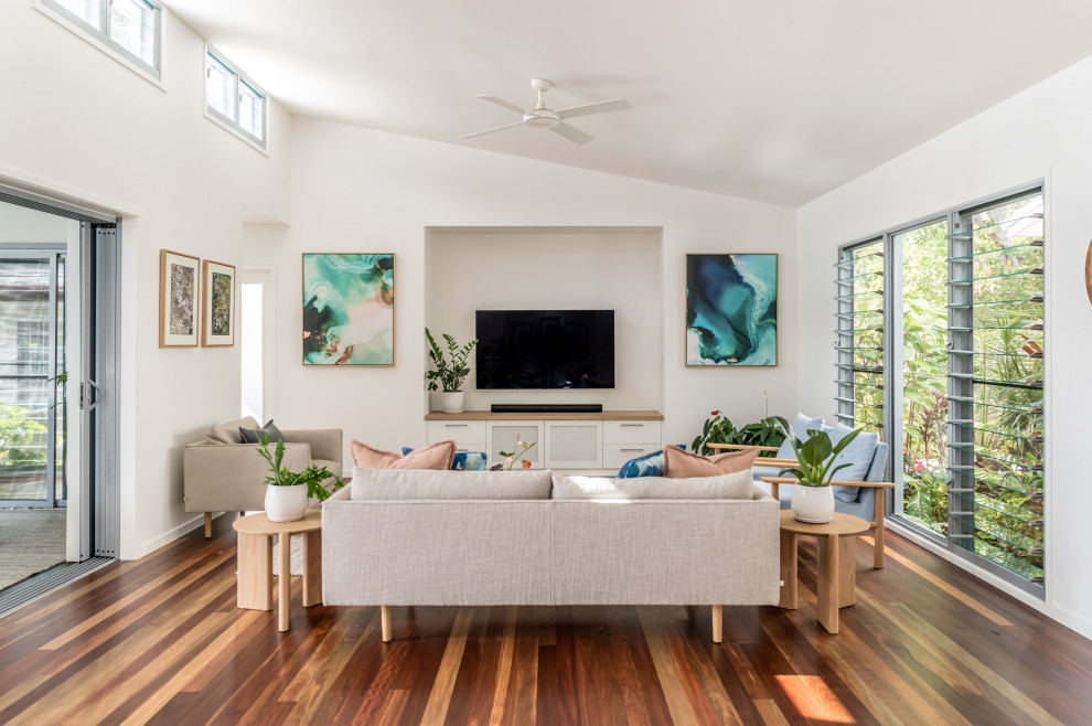 Tewantin Sunny House - Beach Style - Living Room - Sunshine Coast - by ...