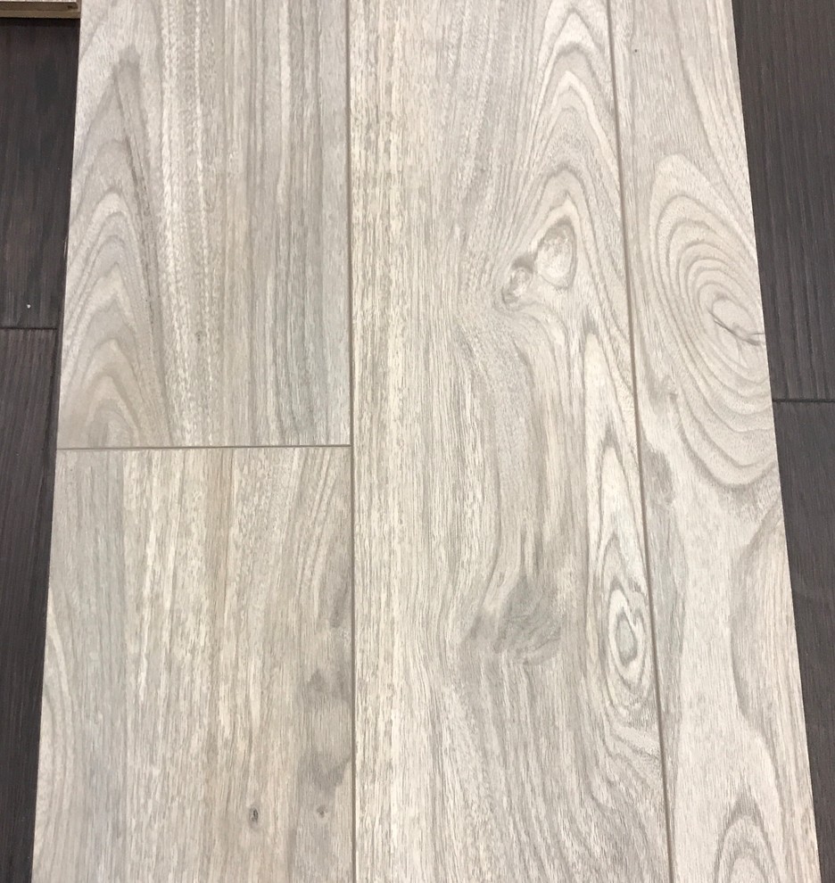 Backsplash-flooring-drywall paint color choice!!