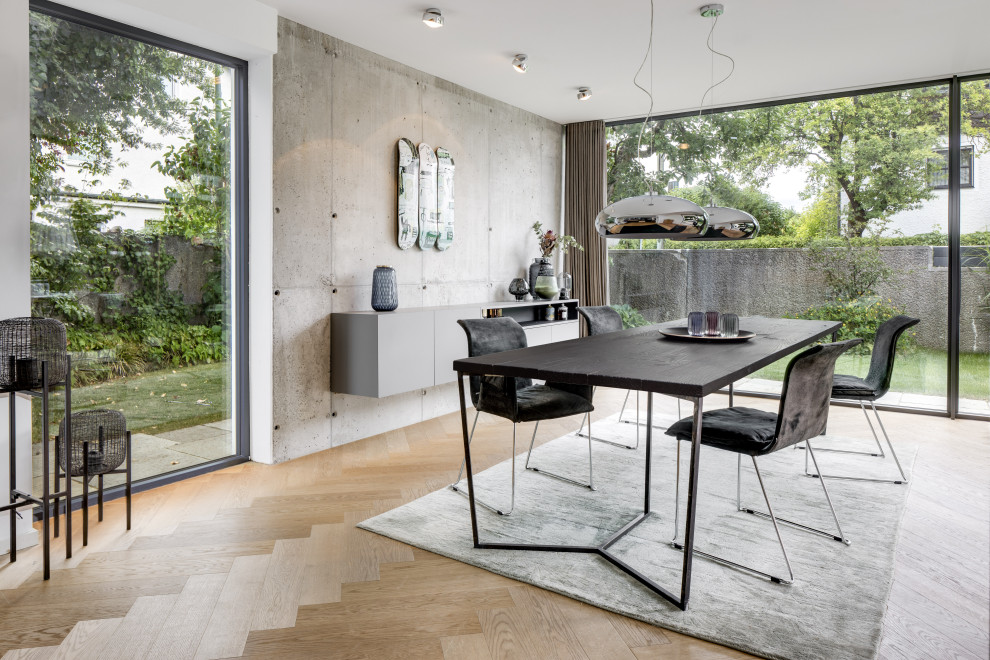 Tische - Contemporary - Dining Room - by mfg design GmbH | Houzz IE