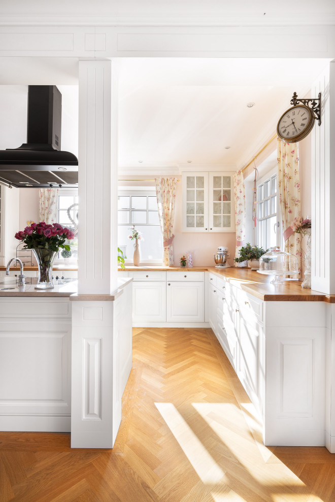 Romantische Landhausküche - Farmhouse - Kitchen - Munich - by BEER GmbH ...