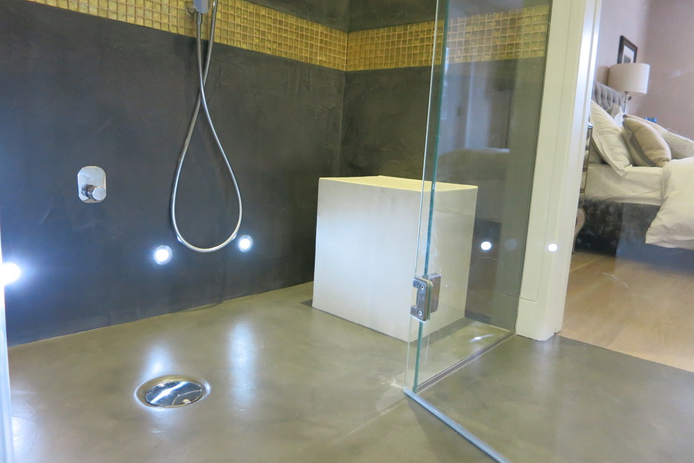 Beton Cire Designer Walk-in Shower and Bathroom - Contemporary - London ...