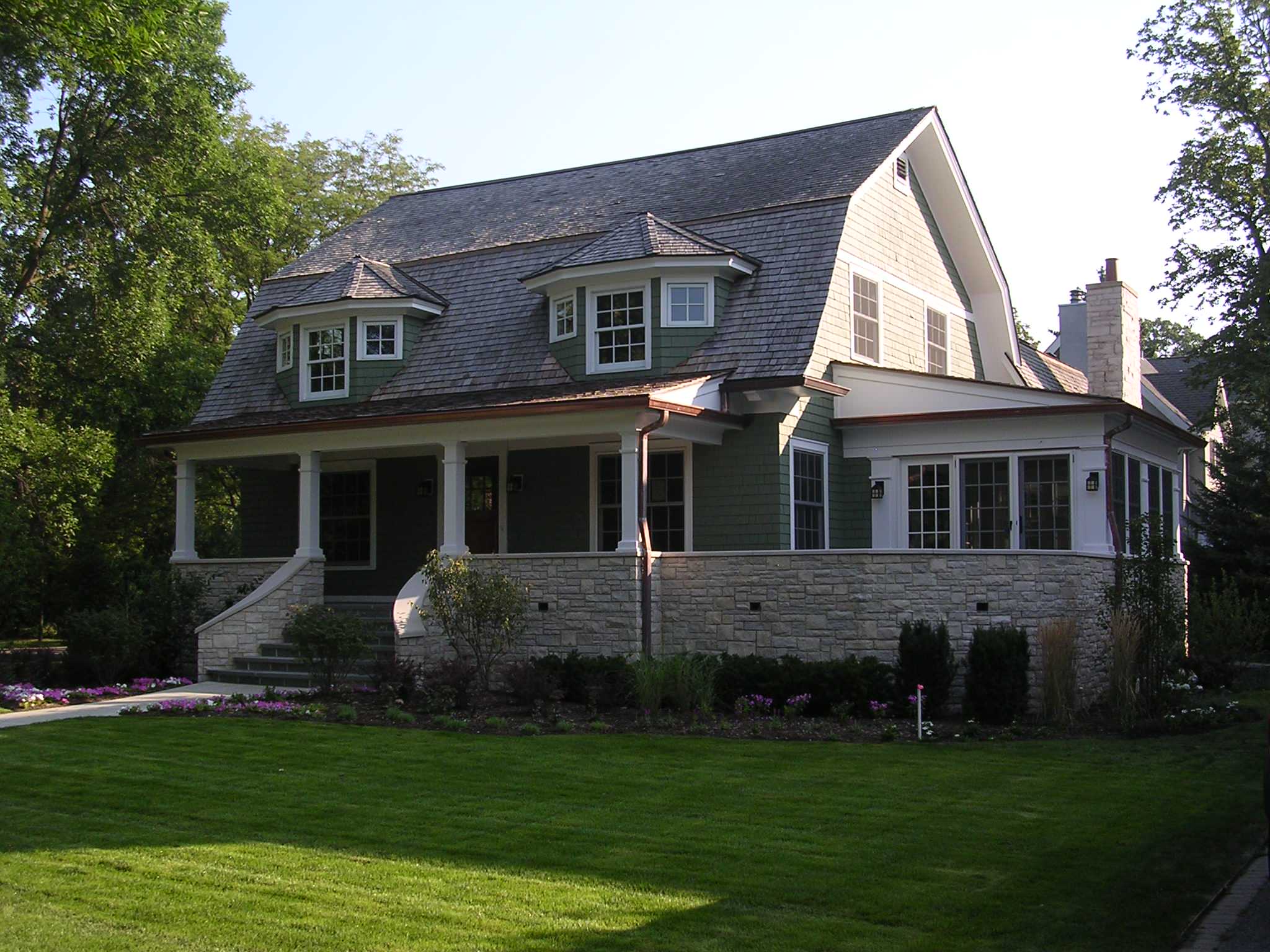 Gambrel Roof Dutch Colonial Homes: Timeless Style and Enduring Appeal