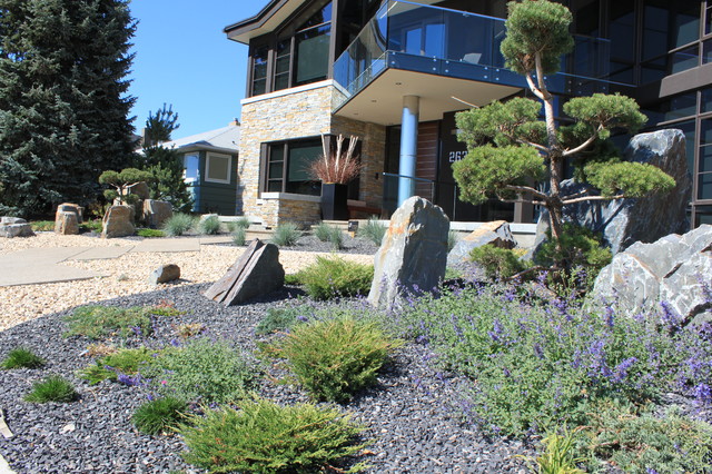 Formal Prairie Style Landscape