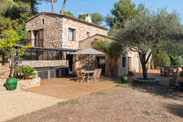 Suivez le Guide : 3 ans pour faire revivre un mas provençal