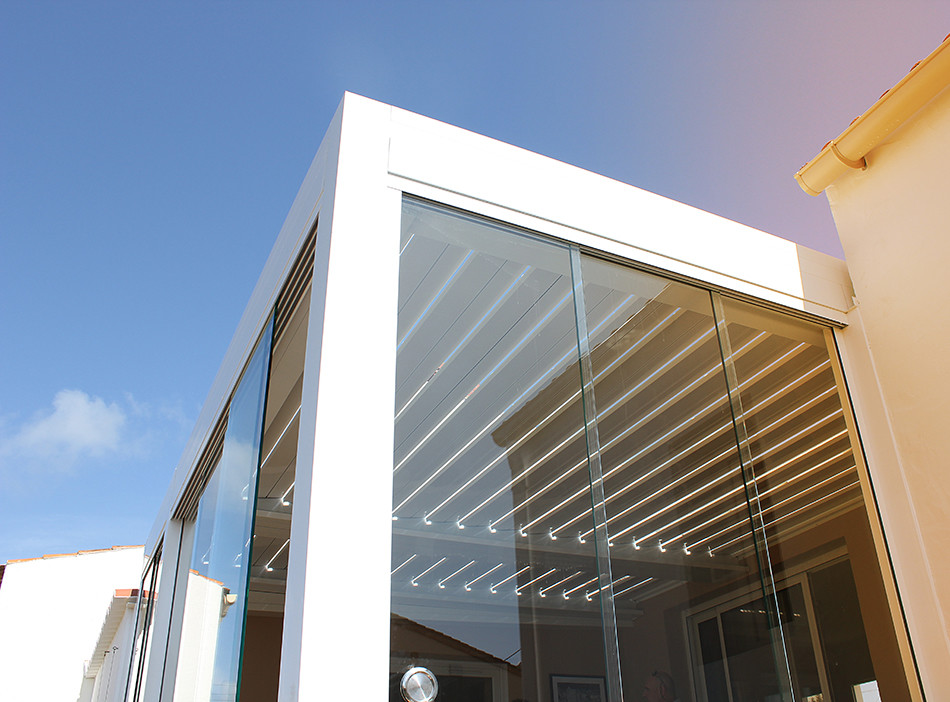 PERGOLA BIOCLIMATIQUE - Modern - Nantes - by KANCOON VOTRE STORISTE ...