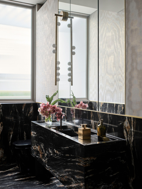 30 Dark and Dramatic Bathrooms | Houzz AU