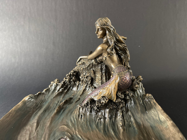 Mermaid Leaning On Rock Statue by Veronese Design - Beach Style ...