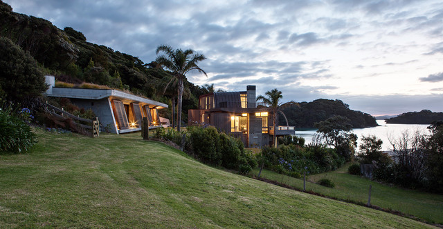 Auckland Houzz Tour: A New-Build Rehomes 40 Years of Memories