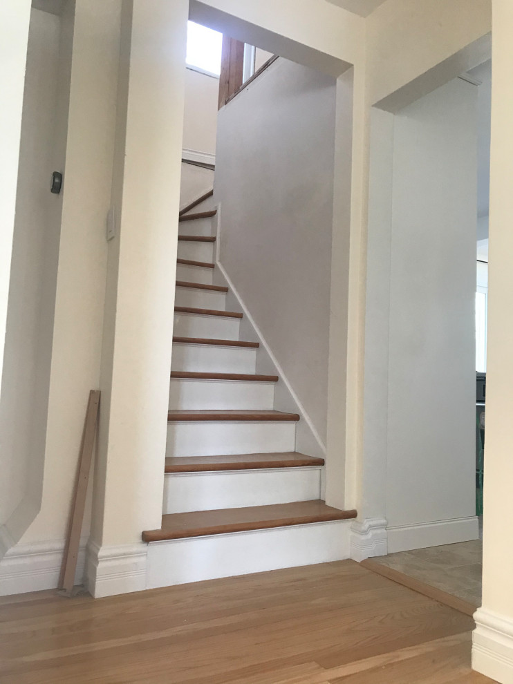 How to add privacy to staircase?