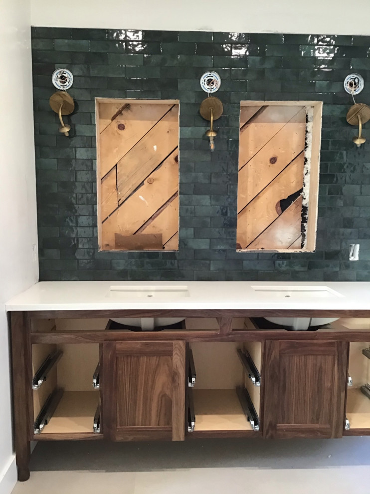 Sinks not centered on medicine cabinets | Houzz Forum