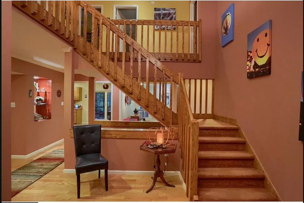 90's Oak Staircase Design Dilemma