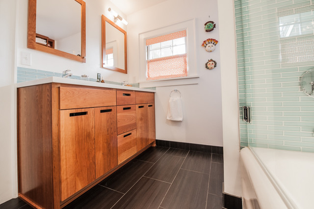 Room of the Day: Shared Bathroom for a Busy Family of 4