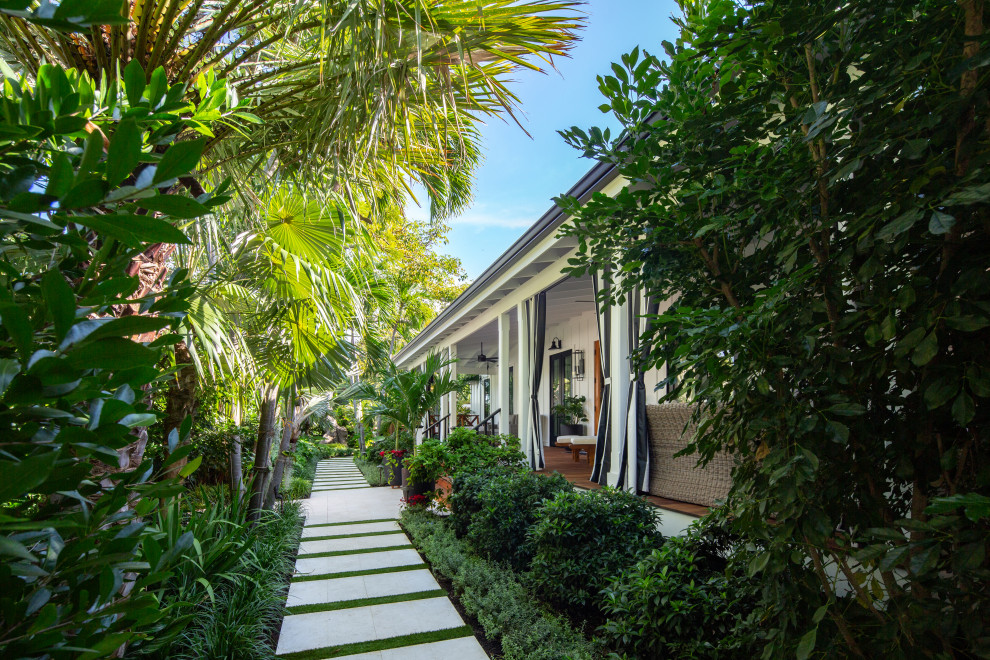 Washington Street, Key West - Landscape - Miami - by Kanga Construction ...
