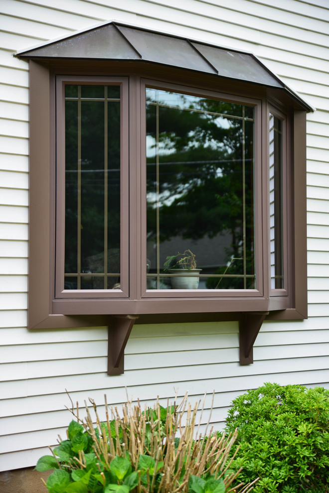 BAY WINDOW - BROWN EXTERIOR - FOXWOOD LAMINATE INTERIOR - Traditional ...