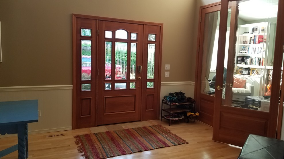 Need help with awkward, unusable entry + "dining" room