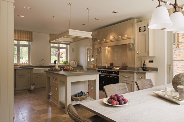Provence kitchen by Mark Wilkinson Antwerp - Farmhouse - Kitchen ...