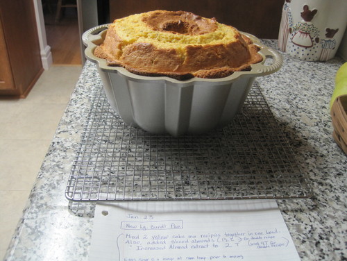 Tiered/Stacked Bundt Cakes - Using Dowels