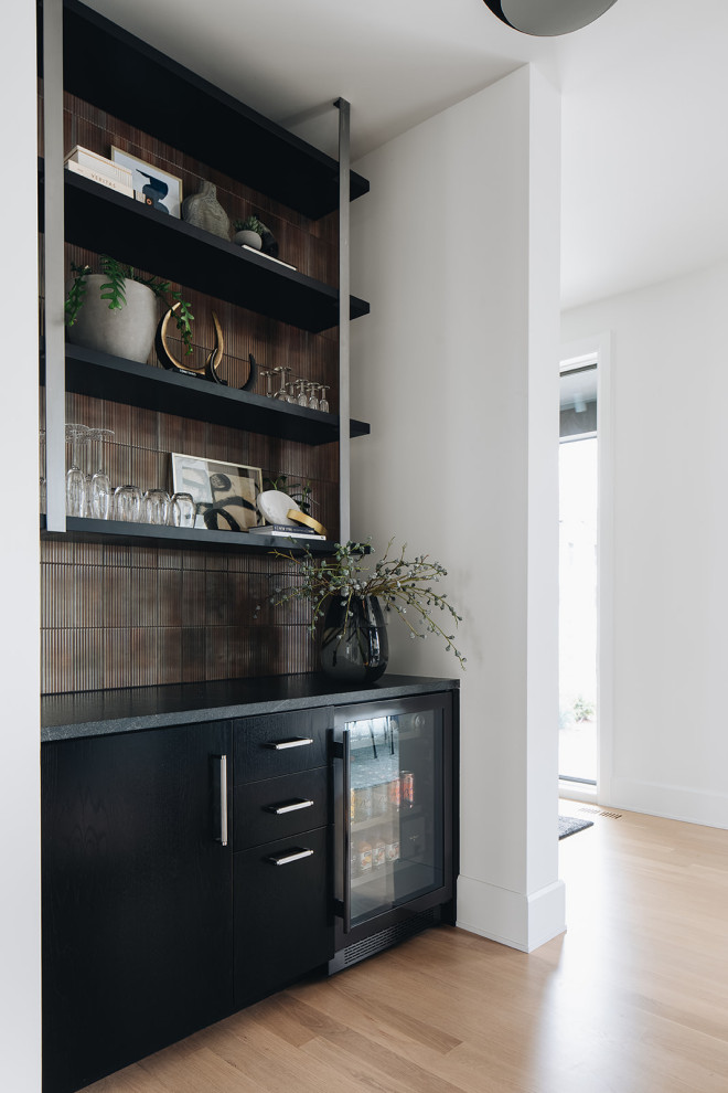 ASC London's Calling - Contemporary - Home Bar - Chicago - by Amy Storm ...