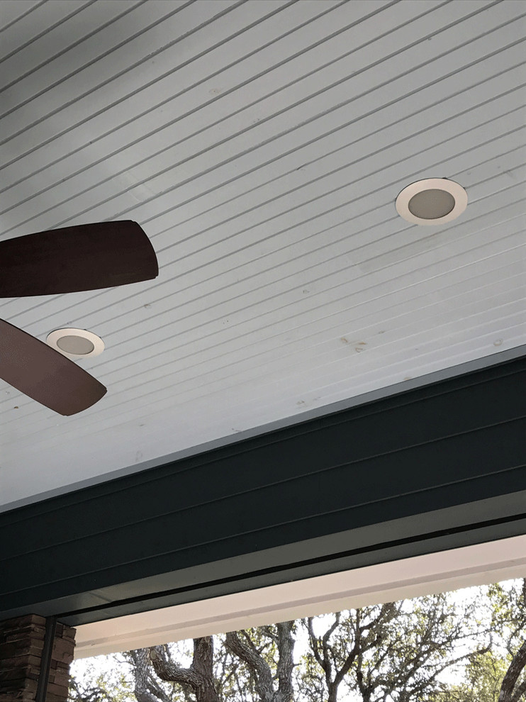 Knots bleeding through porch ceiling paint