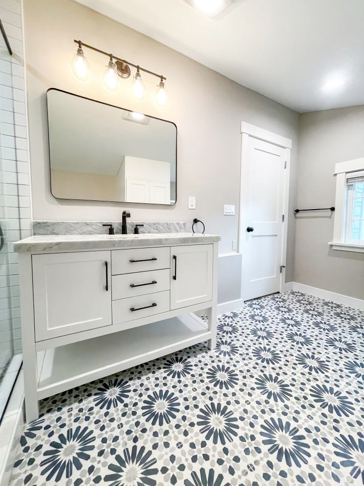 Seattle Bathroom & Laundry Room Design & Build - Bathroom - Seattle ...