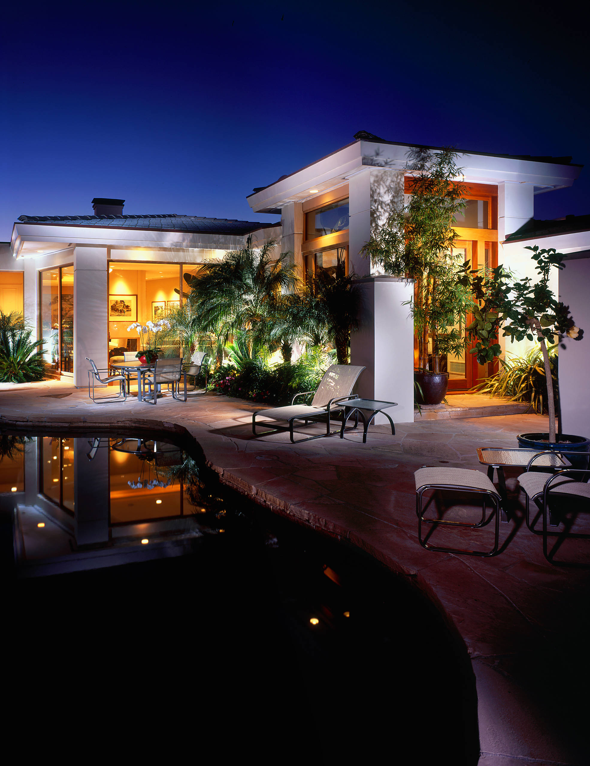 Polynesian Style Home Decor | Shelly Lighting