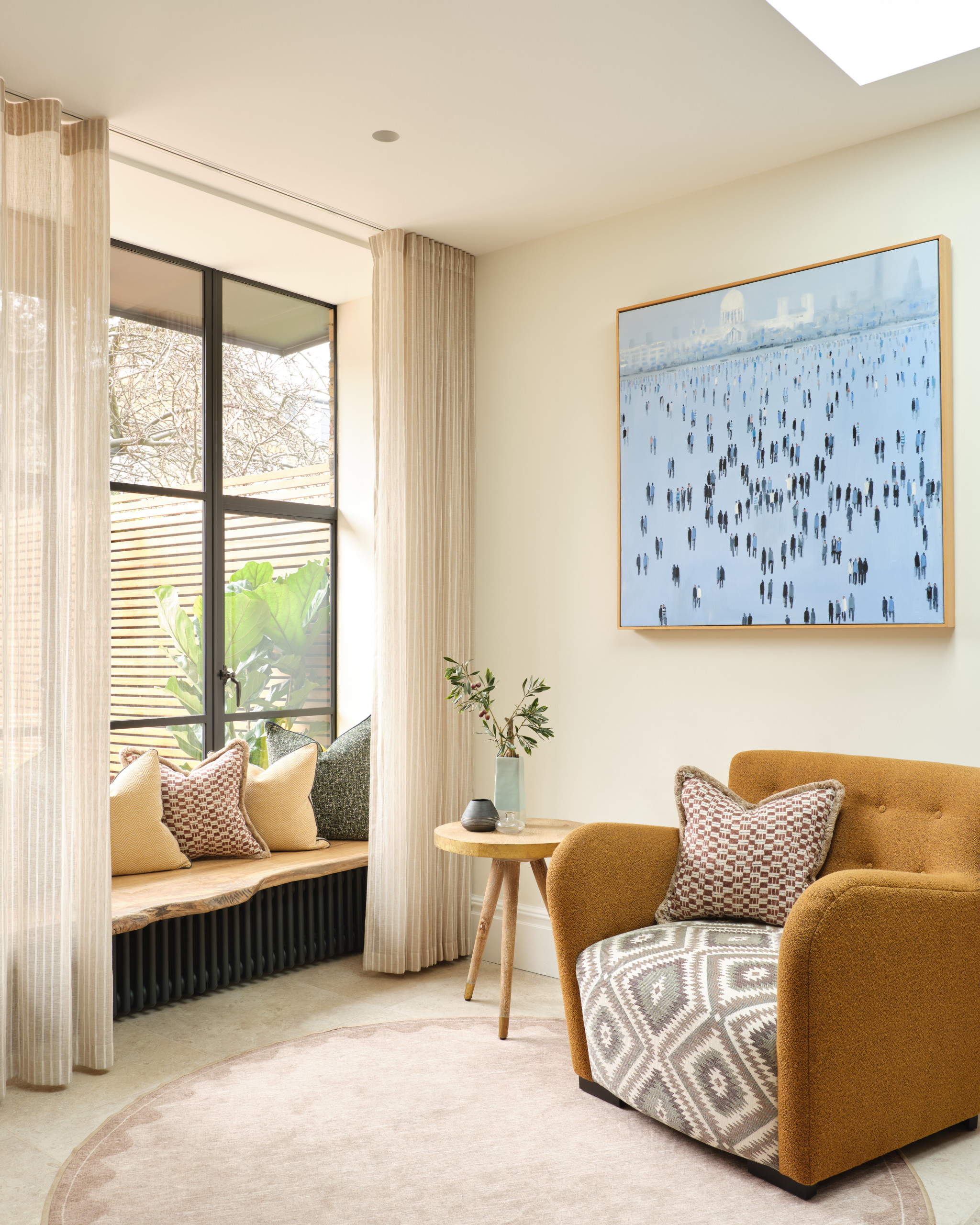Houzz Tour: Colorful Redesign for a Period Home