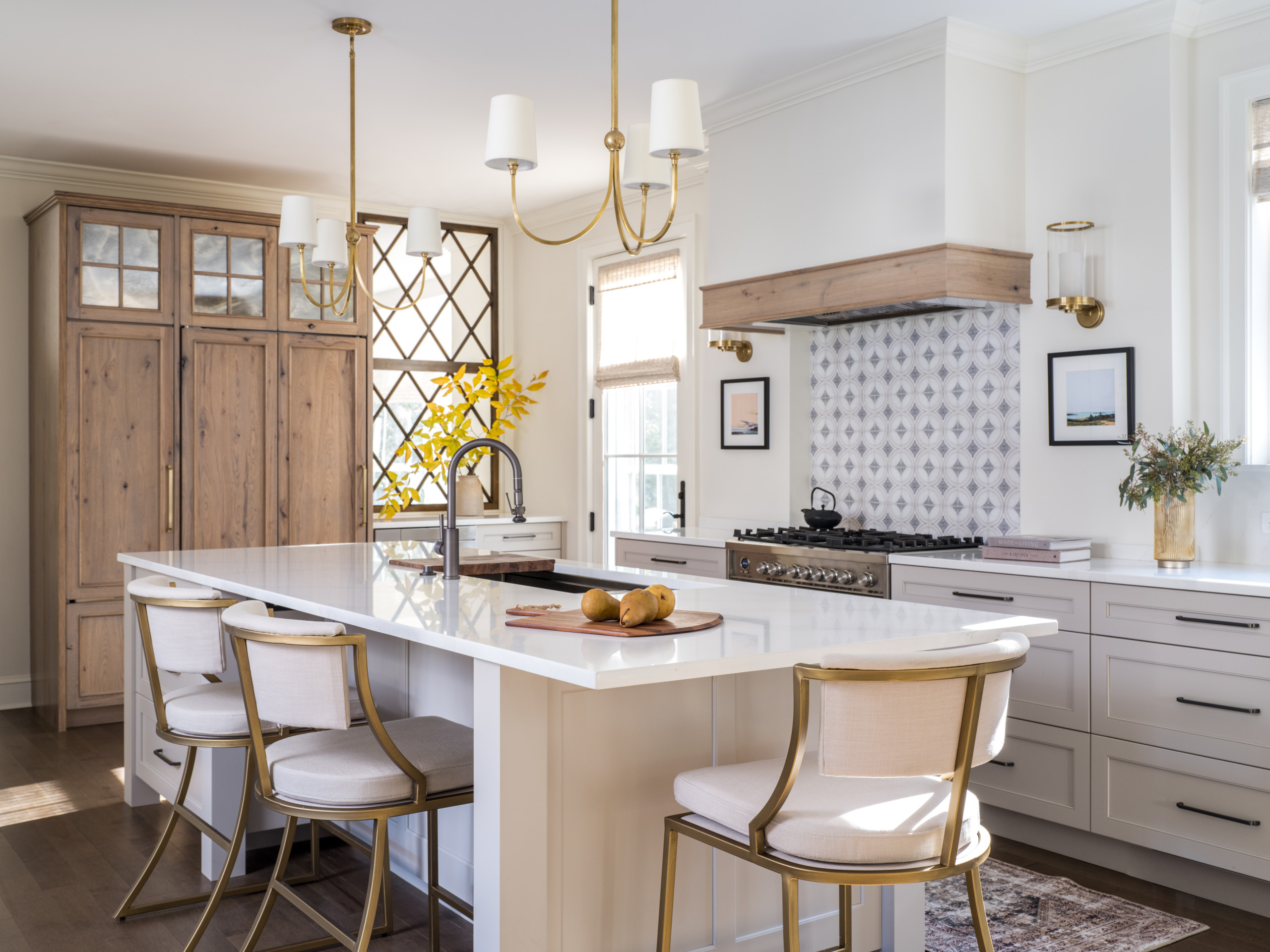 12 Kitchen Island Designs Worth Considering