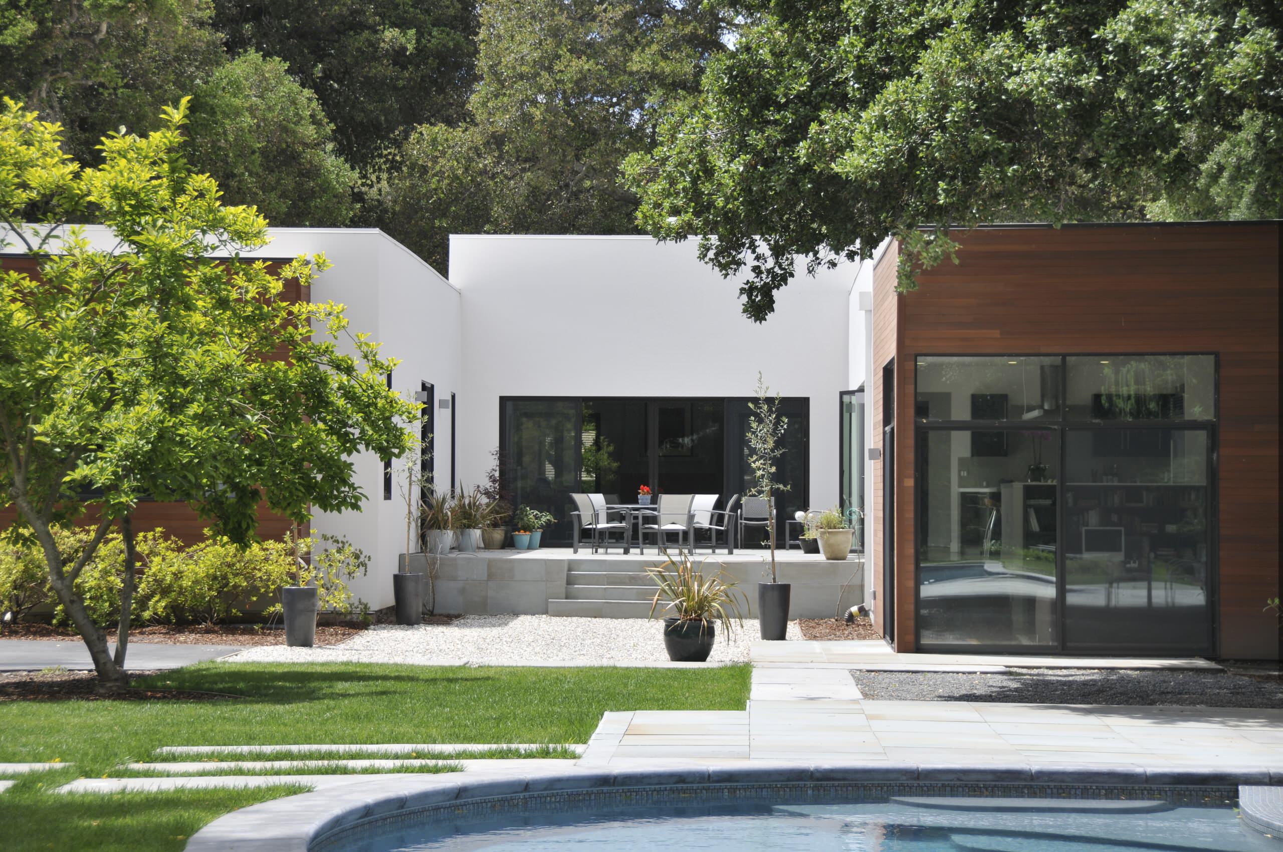 Home Designs: The U-Shaped House Plan