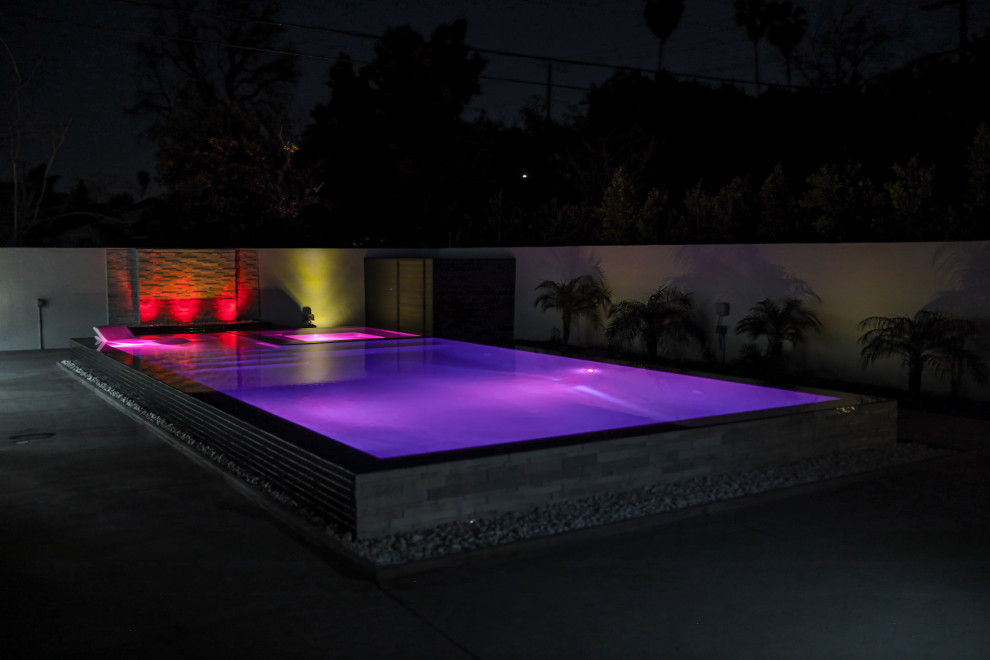 New Raised Infinity Pool - Modern - Pool - Los Angeles - by A to Z ...