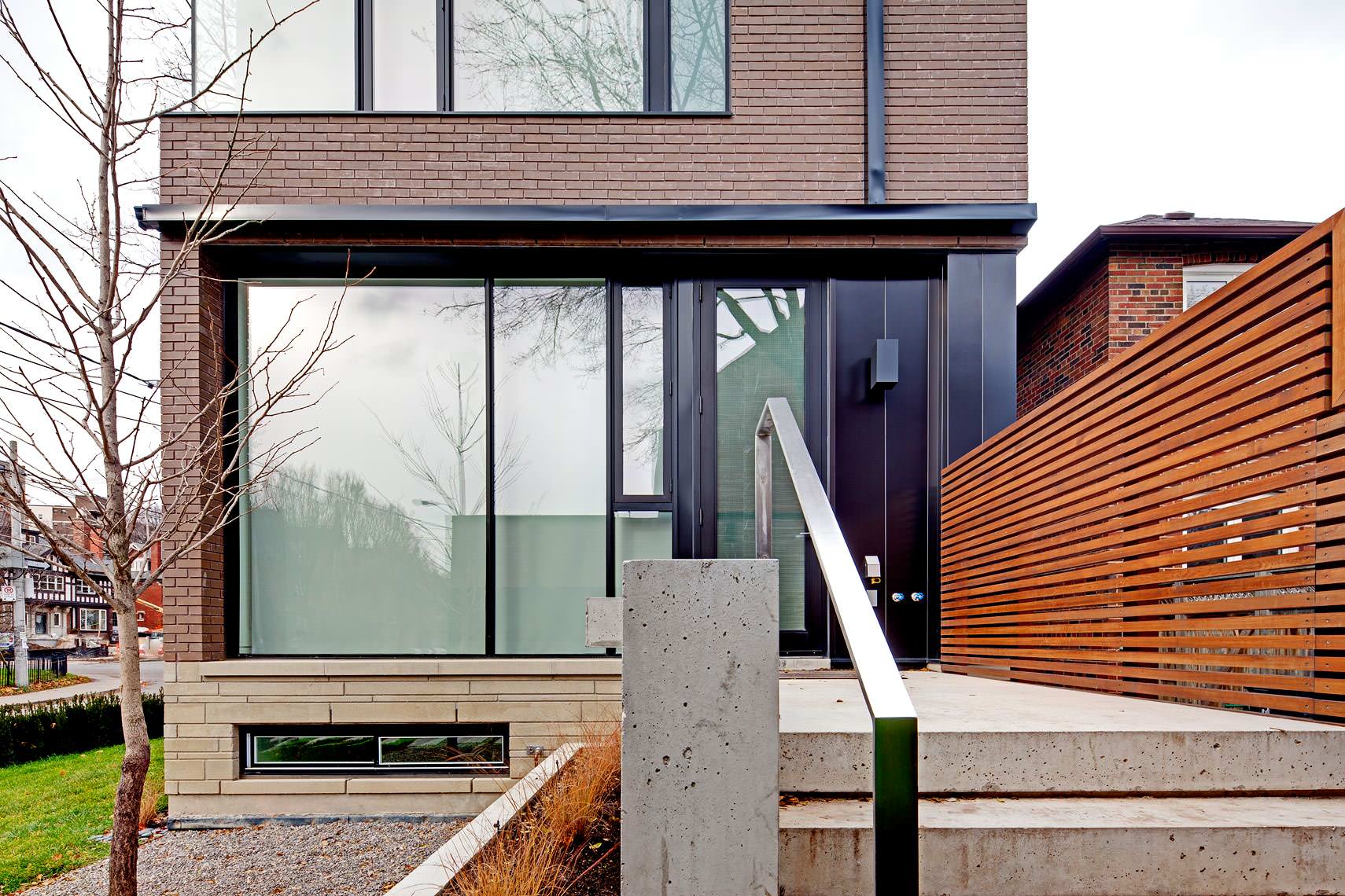 Modern Canadian Homes Showcase Clever Entryways