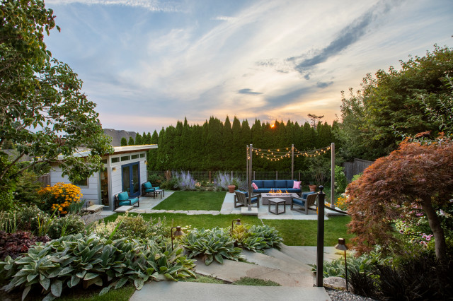 Yard of the Week: Places for Growing, Working and Playing