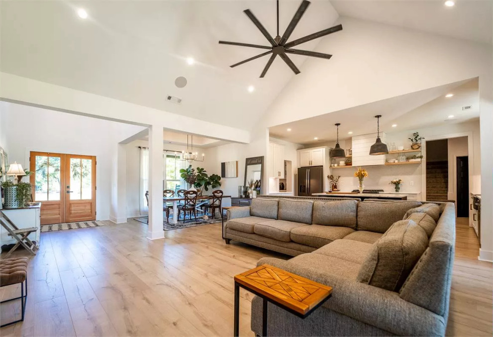 The Chelci Beautiful Exclusive Farmhouse Style House, Plan 6484 ...