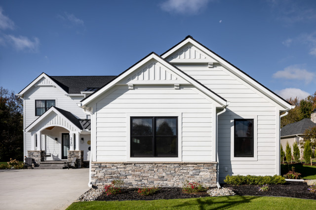 Modern Farmhouse Custom Home - Modern - Exterior - Detroit - by Forward ...