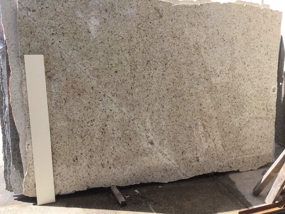 Granite flaw “beauty mark”