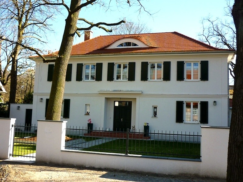 Neubau: Villa im Landhausstil der 30er Jahre - Traditional - Berlin ...