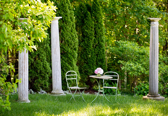 My Houzz: Classic Garden Style for a 1745 Connecticut Farmhouse