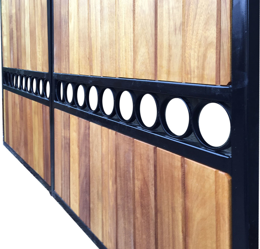 Modern Front Driveway Gates - Modern - Devon - by Gates and Fences UK ...