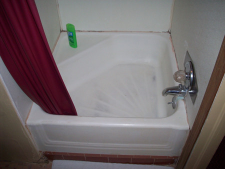 Where can I find a square, deep shower pan/shallow bathtub?? | Houzz Forum