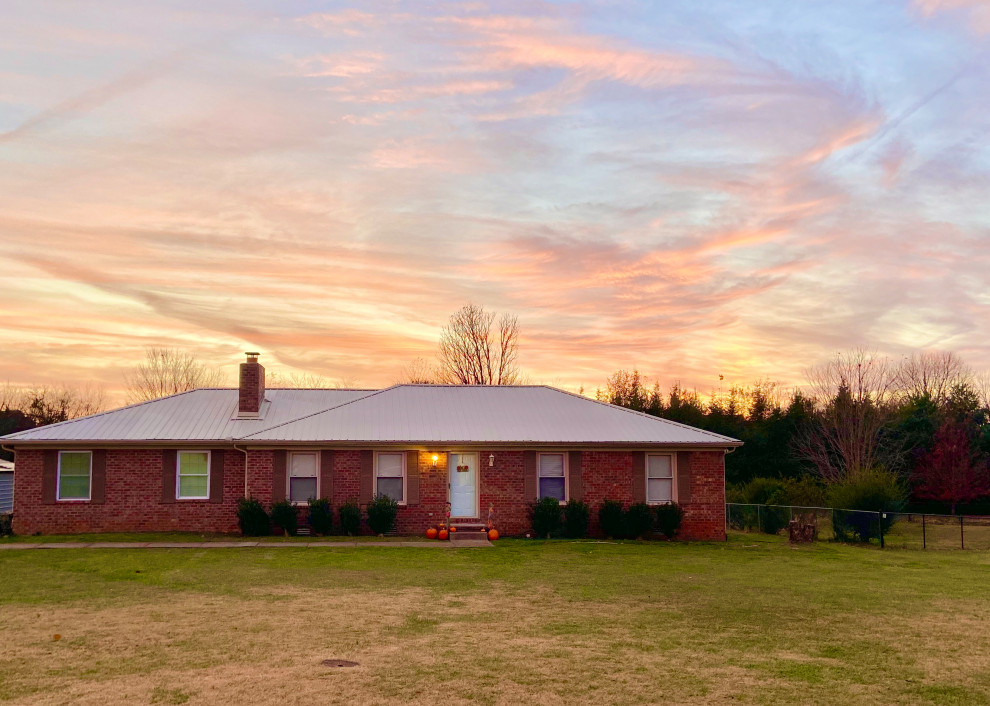 Black Trim on a Red Brick Ranch?