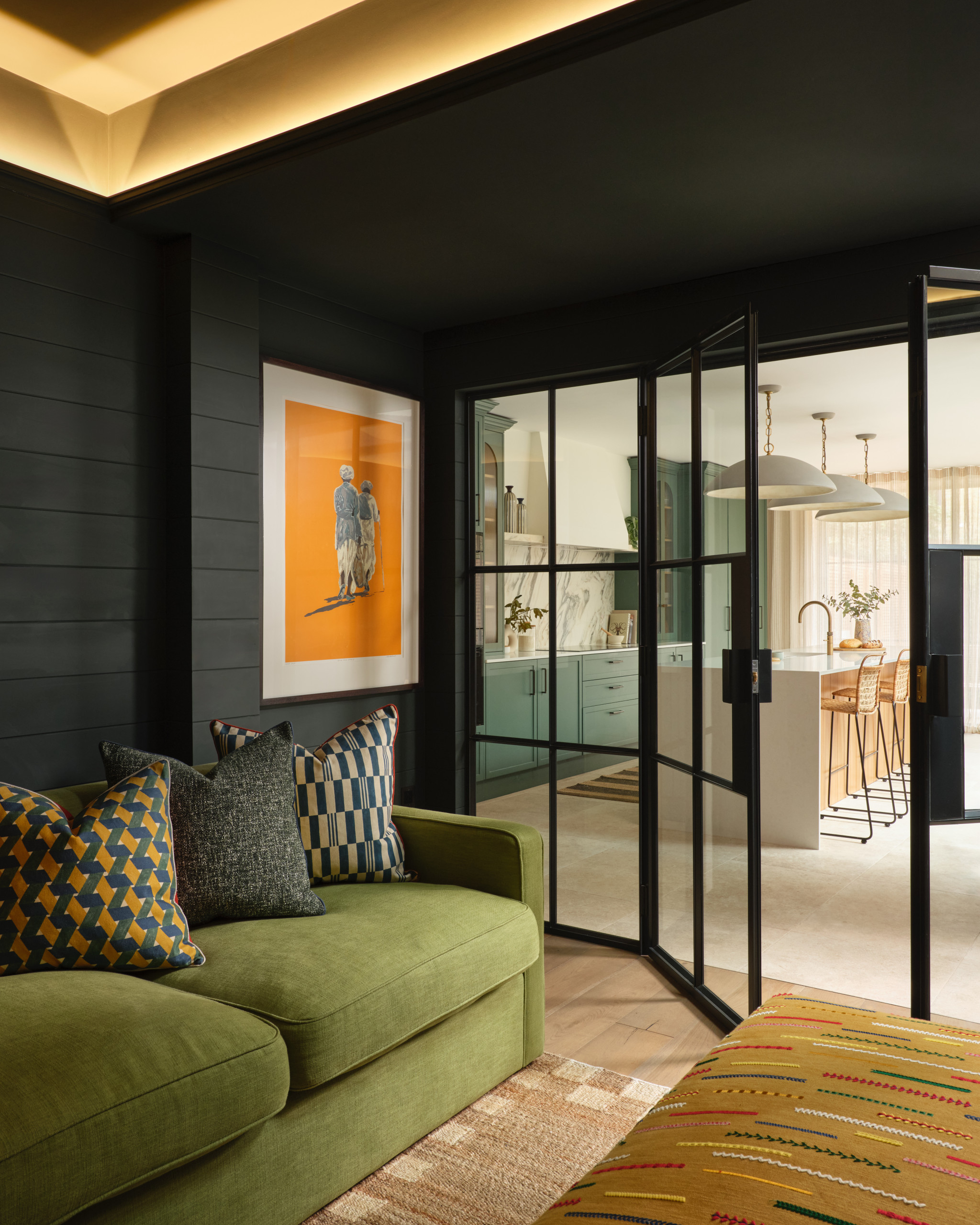 Houzz Tour: Colorful Redesign for a Period Home